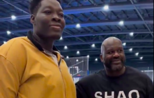 7'11 Abiodun Adegoke Absolutely Dwarfes Shaquille O'Neal & Dunks On Him While Feet Remain On Floor